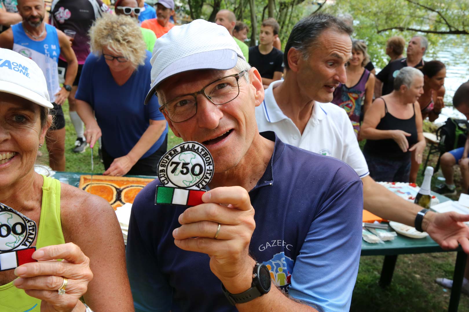 SUPERAUGURI A PASCAL COMTE PER LE SUE 750 AL LAGO D’ORTA - ASD Orta 10 ...